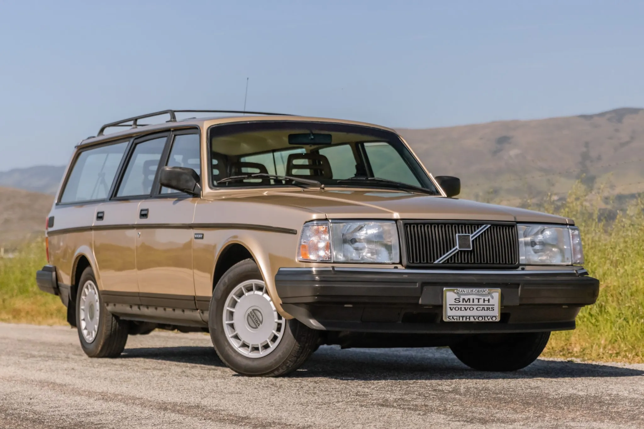 1992 Volvo 240 VIN YV1AW8806N1913072 | Hagerty Valuation Tools